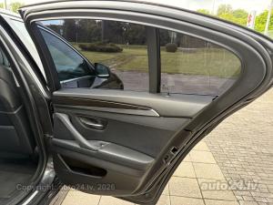 Black BMW 5 Series 2011 in Johvi, with an engine capacity of 3.00 L and mileage of 201 thousand km for 9900 €, photo 17 on AUTOMOTO.COM.LV