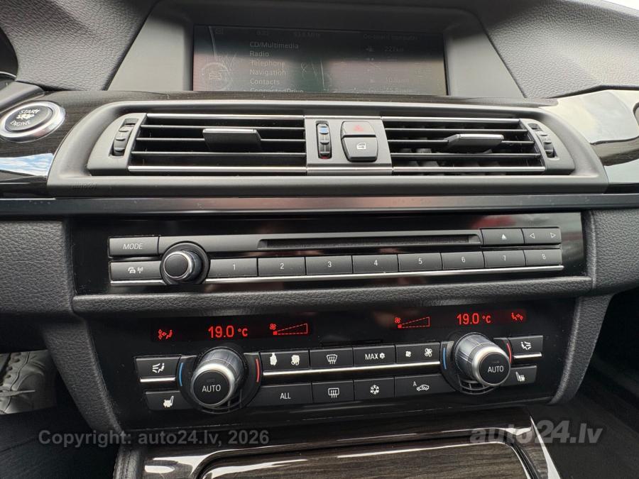Black BMW 5 Series 2011 in Johvi, with an engine capacity of 3.00 L and mileage of 201 thousand km for 9900 €, photo 26 on AUTOMOTO.COM.LV