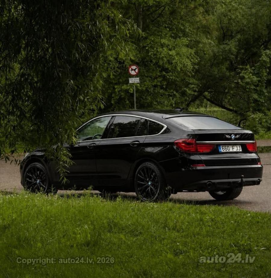 Melns BMW 5 Series 2011 Tallina, ar dzinēja tilpumu 3.00 L un nobraukumu 310 tūkst. km par 10000 €, foto 1 vietnē AUTOMOTO.COM.LV