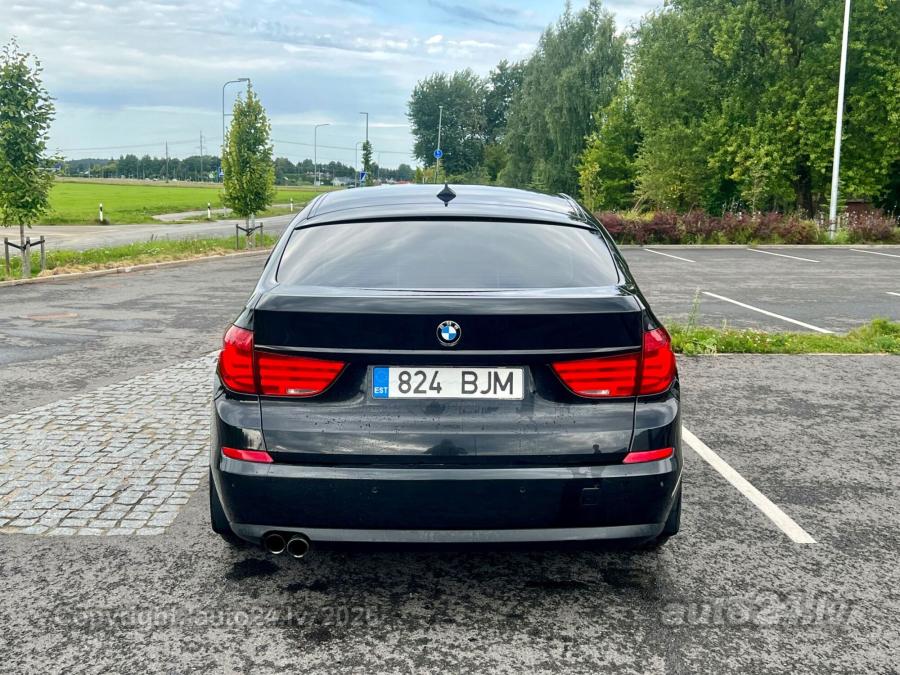 Black BMW 5 Series 2011 in Tallinn, with an engine capacity of 3.00 L and mileage of 0 thousand km for 8499 €, photo 7 on AUTOMOTO.COM.LV