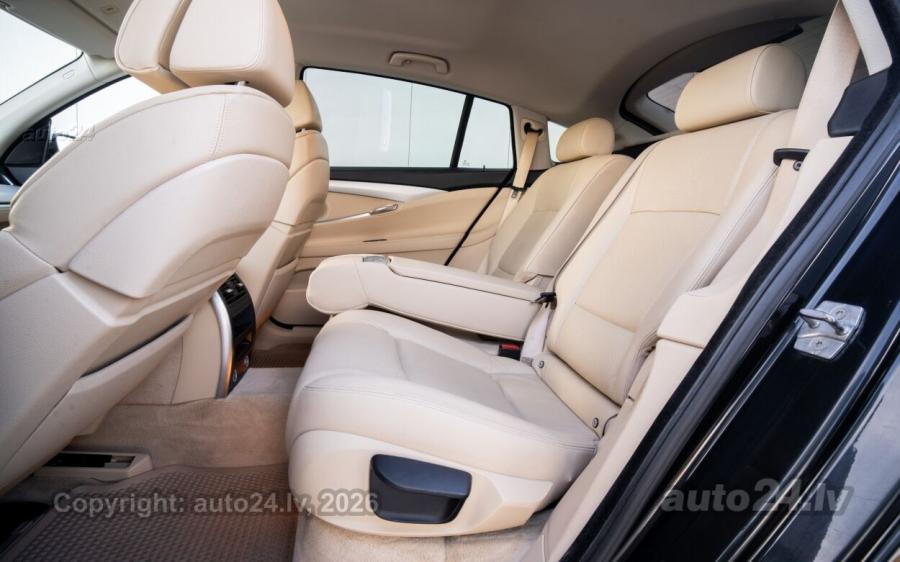 Black BMW 5 Series 2011 in Tallinn, with an engine capacity of 3.00 L and mileage of 0 thousand km for 8499 €, photo 18 on AUTOMOTO.COM.LV