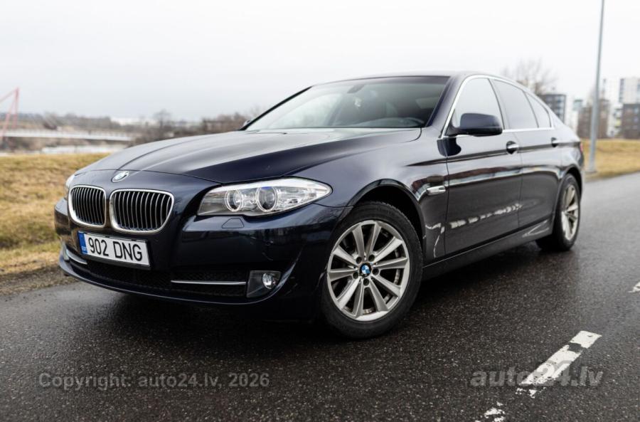 Melns BMW 5 Series 2012 Tallina, ar dzinēja tilpumu 2.00 L un nobraukumu 99 tūkst. km par 14999 €, foto 3 vietnē AUTOMOTO.COM.LV