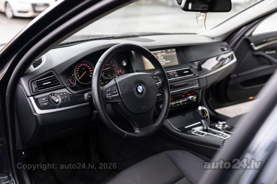 Melns BMW 5 Series 2012 Tallina, ar dzinēja tilpumu 2.00 L un nobraukumu 99 tūkst. km par 14999 €, foto 8 vietnē AUTOMOTO.COM.LV
