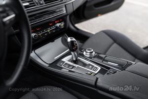 Melns BMW 5 Series 2012 Tallina, ar dzinēja tilpumu 2.00 L un nobraukumu 99 tūkst. km par 14999 €, foto 12 vietnē AUTOMOTO.COM.LV