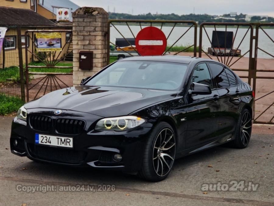Melns BMW 5 Series 2012 Tallina, ar dzinēja tilpumu 3.00 L un nobraukumu 286 tūkst. km par 12500 €, foto 10 vietnē AUTOMOTO.COM.LV