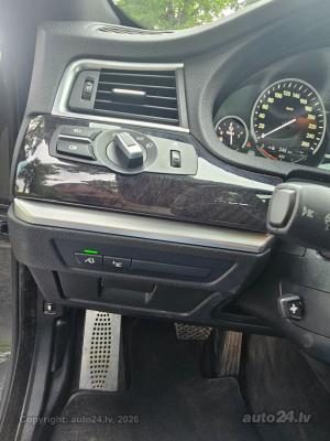 Black BMW 5 Series 2012 in Tallinn, with an engine capacity of 3.00 L and mileage of 250 thousand km for 9500 €, photo 11 on AUTOMOTO.COM.LV