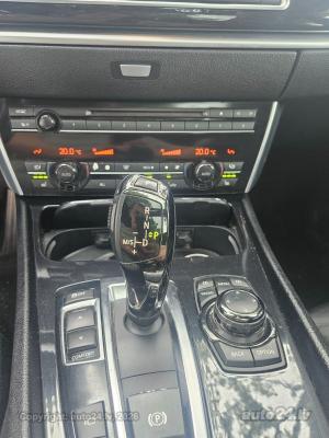 Black BMW 5 Series 2012 in Tallinn, with an engine capacity of 3.00 L and mileage of 250 thousand km for 9500 €, photo 13 on AUTOMOTO.COM.LV