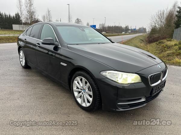 Black BMW 5 Series 2013 in Tartu, with an engine capacity of 3.00 L and mileage of 227 thousand km for 14490 €, photo 3 on AUTOMOTO.COM.LV