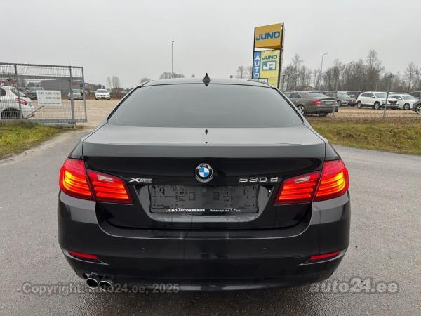 Black BMW 5 Series 2013 in Tartu, with an engine capacity of 3.00 L and mileage of 227 thousand km for 14490 €, photo 8 on AUTOMOTO.COM.LV