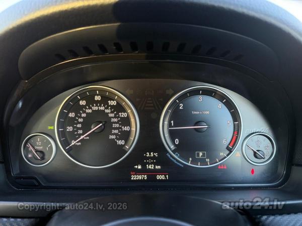 Melns BMW 5 Series 2013 Tallina, ar dzinēja tilpumu 2.00 L un nobraukumu 220 tūkst. km par 6550 €, foto 11 vietnē AUTOMOTO.COM.LV