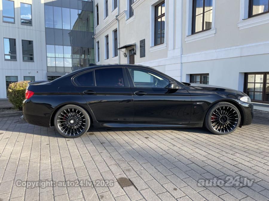 Melns BMW 5 Series 2013 Veru, ar dzinēja tilpumu 2.00 L un nobraukumu 303 tūkst. km par 8500 €, foto 7 vietnē AUTOMOTO.COM.LV