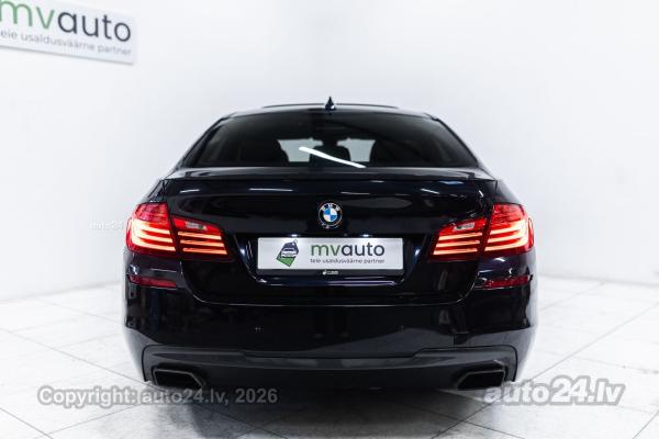 Melns BMW 5 Series 2013 Tallina, ar dzinēja tilpumu 3.00 L un nobraukumu 357 tūkst. km par 12500 €, foto 7 vietnē AUTOMOTO.COM.LV