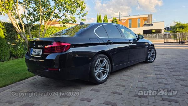 Black BMW 5 Series 2013 in Tartu, with an engine capacity of 2.00 L and mileage of 258 thousand km for 11900 €, photo 4 on AUTOMOTO.COM.LV