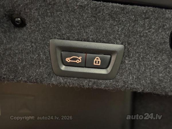 Melns BMW 5 Series 2014 Tallina, ar dzinēja tilpumu 2.00 L un nobraukumu 210 tūkst. km par 12500 €, foto 11 vietnē AUTOMOTO.COM.LV