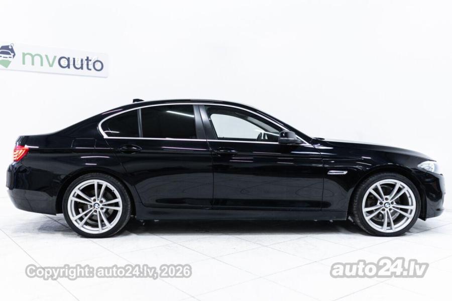 Black BMW 5 Series 2014 in Tallinn, with an engine capacity of 2.00 L and mileage of 254 thousand km for 10990 €, photo 9 on AUTOMOTO.COM.LV