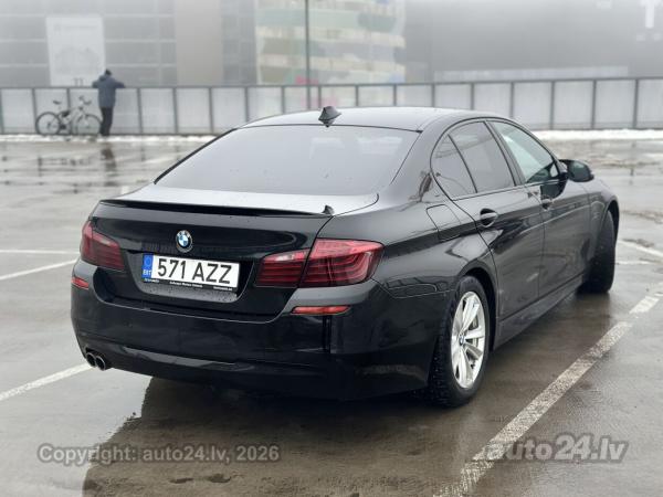 Melns BMW 5 Series 2014 Tallina, ar dzinēja tilpumu 2.00 L un nobraukumu 198 tūkst. km par 14100 €, foto 3 vietnē AUTOMOTO.COM.LV