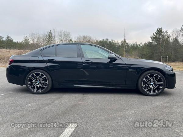 Melns BMW 5 Series 2014 Tallina, ar dzinēja tilpumu 2.00 L un nobraukumu 198 tūkst. km par 14100 €, foto 4 vietnē AUTOMOTO.COM.LV