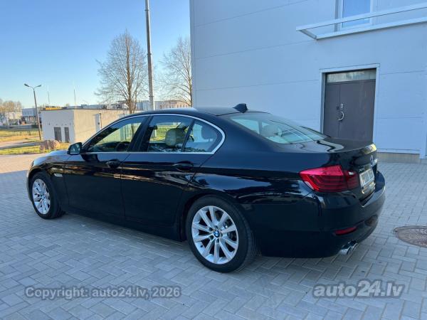 Black BMW 5 Series 2014 in Tartu, with an engine capacity of 2.00 L and mileage of 317 thousand km for 9900 €, photo 10 on AUTOMOTO.COM.LV