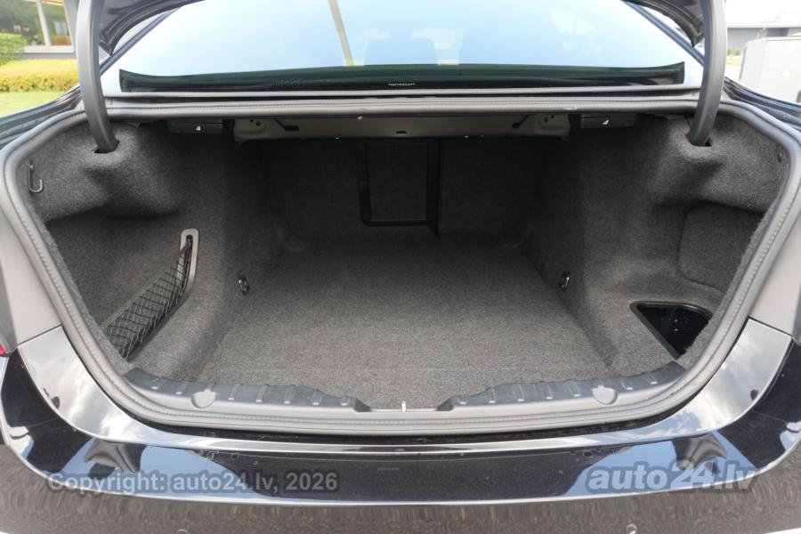 Black BMW 5 Series 2014 in Riga, with an engine capacity of 2.00 L and mileage of 275 thousand km for 11490 €, photo 17 on AUTOMOTO.COM.LV