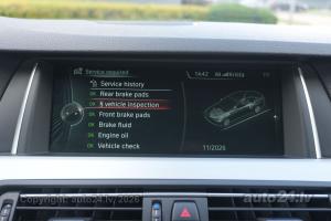 Black BMW 5 Series 2014 in Riga, with an engine capacity of 2.00 L and mileage of 275 thousand km for 11490 €, photo 19 on AUTOMOTO.COM.LV