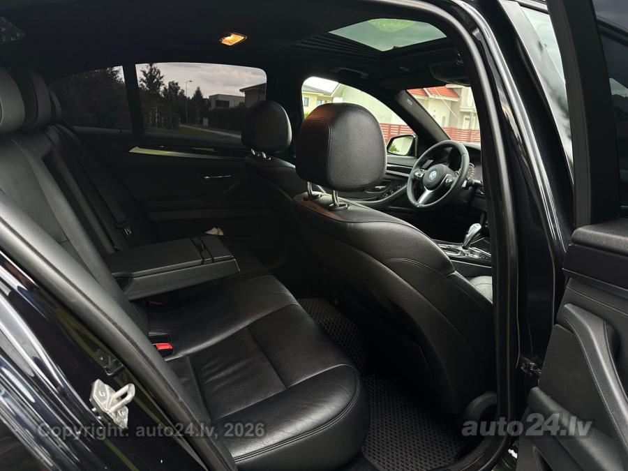Black BMW 5 Series 2014 in Tallinn, with an engine capacity of 3.00 L and mileage of 311 thousand km for 13500 €, photo 13 on AUTOMOTO.COM.LV