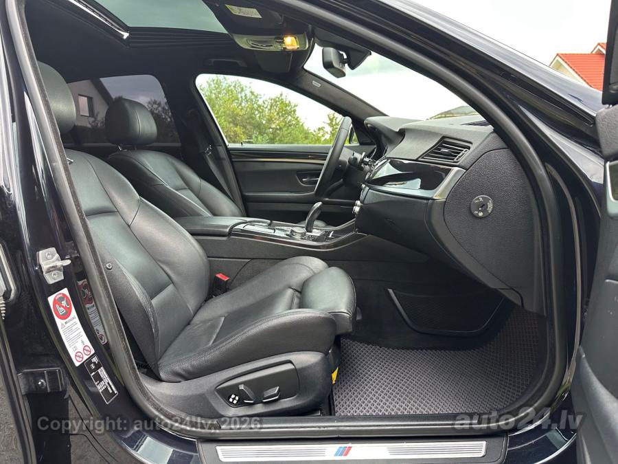 Black BMW 5 Series 2014 in Tallinn, with an engine capacity of 3.00 L and mileage of 311 thousand km for 13500 €, photo 14 on AUTOMOTO.COM.LV
