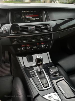 Black BMW 5 Series 2014 in Tallinn, with an engine capacity of 3.00 L and mileage of 311 thousand km for 13500 €, photo 25 on AUTOMOTO.COM.LV