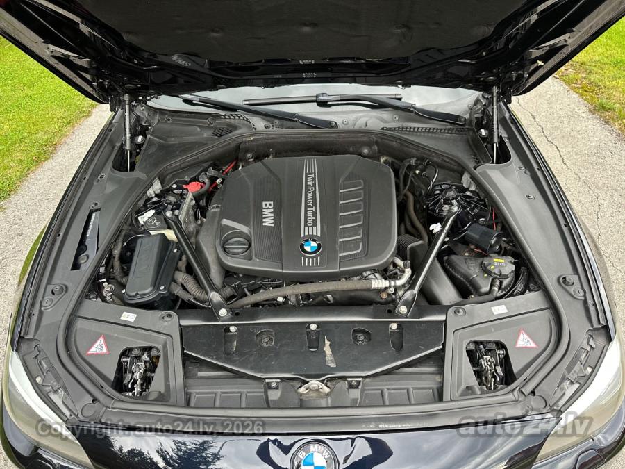 Black BMW 5 Series 2014 in Tallinn, with an engine capacity of 3.00 L and mileage of 311 thousand km for 13500 €, photo 30 on AUTOMOTO.COM.LV