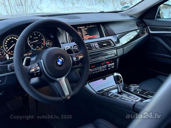 Black BMW 5 Series 2015 in Tallinn, with an engine capacity of 2.99 L and mileage of 191 thousand km for 17500 €, photo 4 on AUTOMOTO.COM.LV