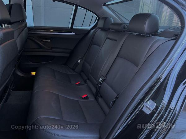 Black BMW 5 Series 2015 in Tallinn, with an engine capacity of 2.99 L and mileage of 191 thousand km for 17500 €, photo 6 on AUTOMOTO.COM.LV