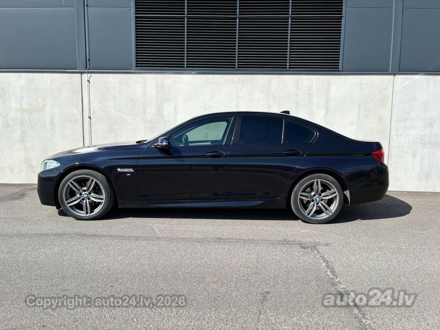 Black BMW 5 Series 2015 in Tartu, with an engine capacity of 2.00 L and mileage of 200 thousand km for 12999 €, photo 7 on AUTOMOTO.COM.LV