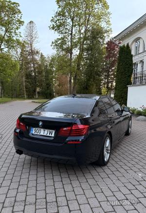 Melns BMW 5 Series 2015 Tallina, ar dzinēja tilpumu 3.00 L un nobraukumu 245 tūkst. km par 17000 €, foto 4 vietnē AUTOMOTO.COM.LV