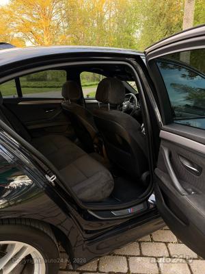 Melns BMW 5 Series 2015 Tallina, ar dzinēja tilpumu 3.00 L un nobraukumu 245 tūkst. km par 17000 €, foto 10 vietnē AUTOMOTO.COM.LV