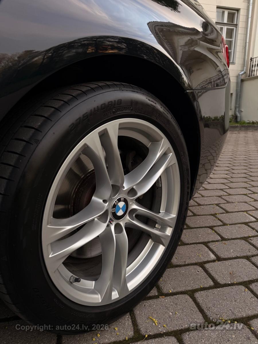 Melns BMW 5 Series 2015 Tallina, ar dzinēja tilpumu 3.00 L un nobraukumu 245 tūkst. km par 17000 €, foto 15 vietnē AUTOMOTO.COM.LV