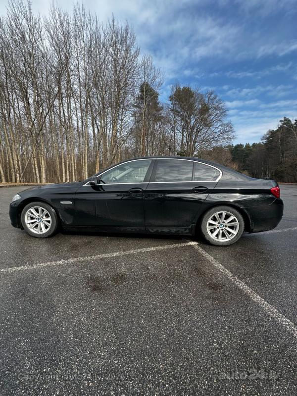 Black BMW 5 Series 2016 in Tallinn, with an engine capacity of 2.00 L and mileage of 205 thousand km for 12500 €, photo 5 on AUTOMOTO.COM.LV