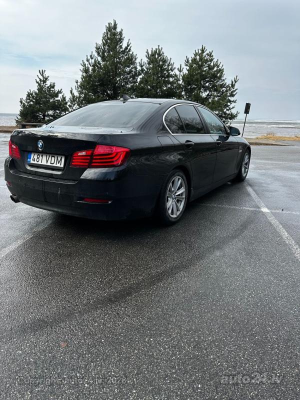 Black BMW 5 Series 2016 in Tallinn, with an engine capacity of 2.00 L and mileage of 205 thousand km for 12500 €, photo 9 on AUTOMOTO.COM.LV