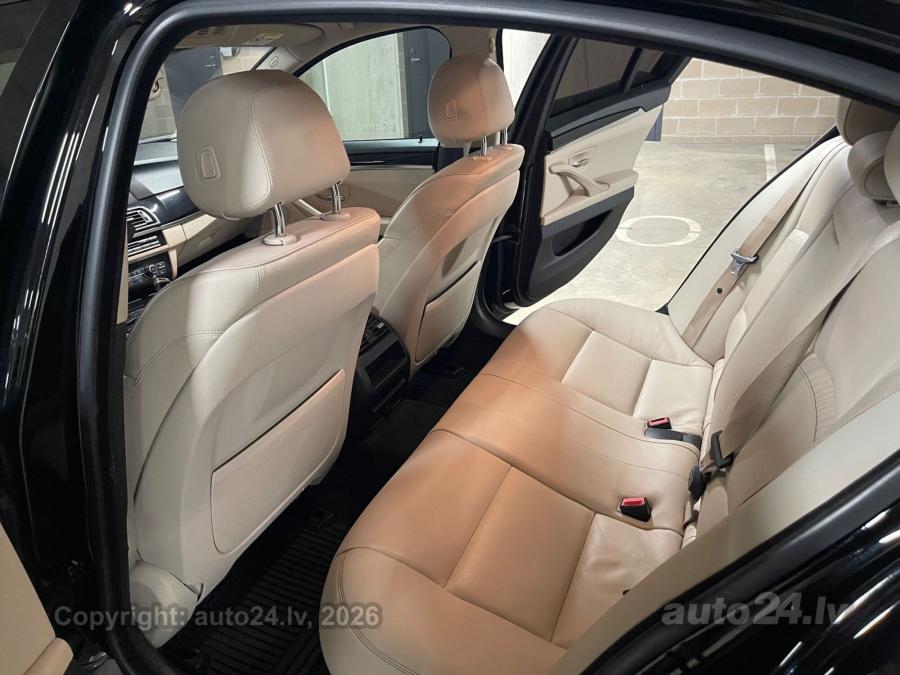 Melns BMW 5 Series 2016 Tallina, ar dzinēja tilpumu 2.00 L un nobraukumu 279 tūkst. km par 12900 €, foto 17 vietnē AUTOMOTO.COM.LV
