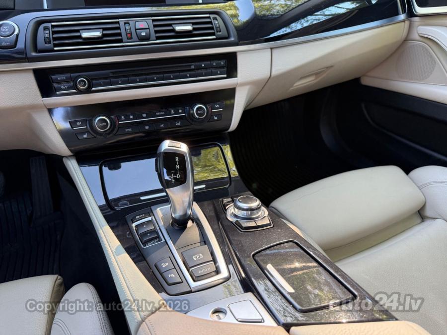 Melns BMW 5 Series 2016 Tallina, ar dzinēja tilpumu 2.00 L un nobraukumu 279 tūkst. km par 12900 €, foto 14 vietnē AUTOMOTO.COM.LV