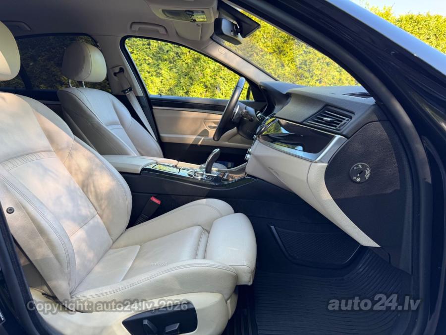 Melns BMW 5 Series 2016 Tallina, ar dzinēja tilpumu 2.00 L un nobraukumu 279 tūkst. km par 12900 €, foto 18 vietnē AUTOMOTO.COM.LV