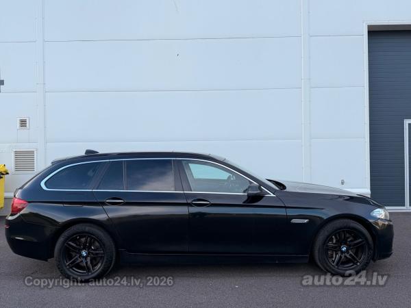 Melns BMW 5 Series 2016 Tallina, ar dzinēja tilpumu 3.00 L un nobraukumu 280 tūkst. km par 12790 €, foto 5 vietnē AUTOMOTO.COM.LV