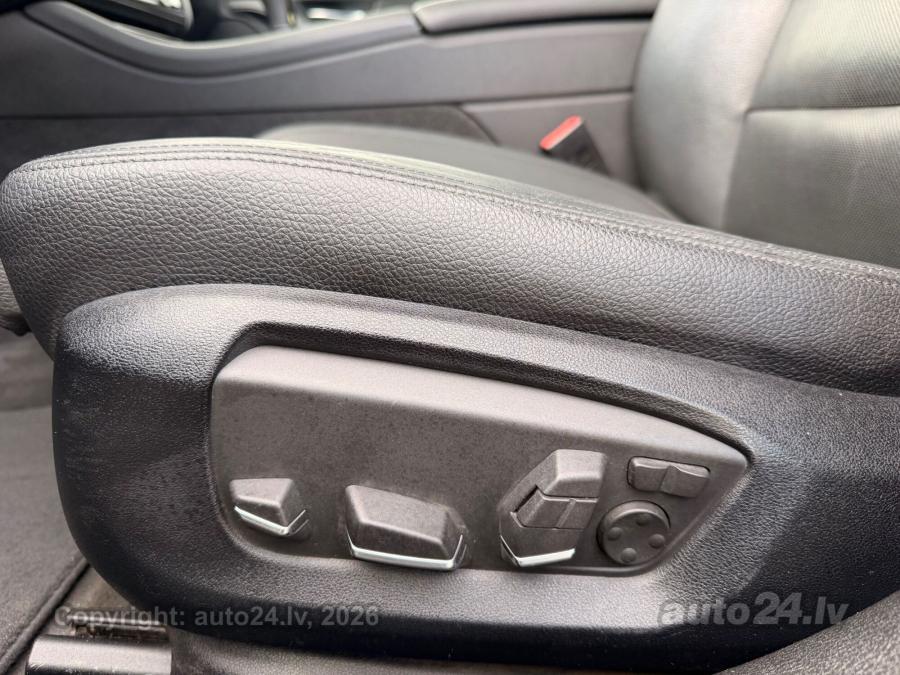 Melns BMW 5 Series 2016 Tallina, ar dzinēja tilpumu 3.00 L un nobraukumu 280 tūkst. km par 12790 €, foto 12 vietnē AUTOMOTO.COM.LV