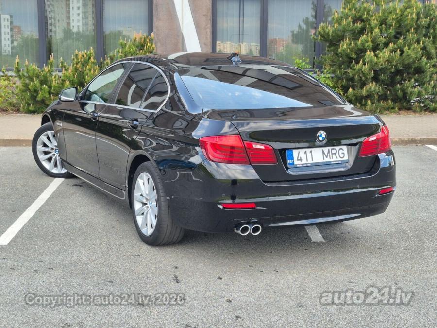 Melns BMW 5 Series 2017 Tallina, ar dzinēja tilpumu 2.00 L un nobraukumu 135 tūkst. km par 17900 €, foto 7 vietnē AUTOMOTO.COM.LV