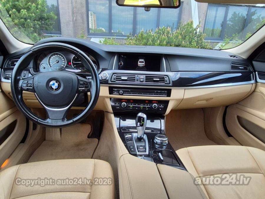 Melns BMW 5 Series 2017 Tallina, ar dzinēja tilpumu 2.00 L un nobraukumu 135 tūkst. km par 17900 €, foto 14 vietnē AUTOMOTO.COM.LV