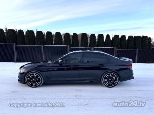 Black BMW 5 Series 2017 in Tartu, with an engine capacity of 3.00 L and mileage of 139 thousand km for 31900 €, photo 3 on AUTOMOTO.COM.LV