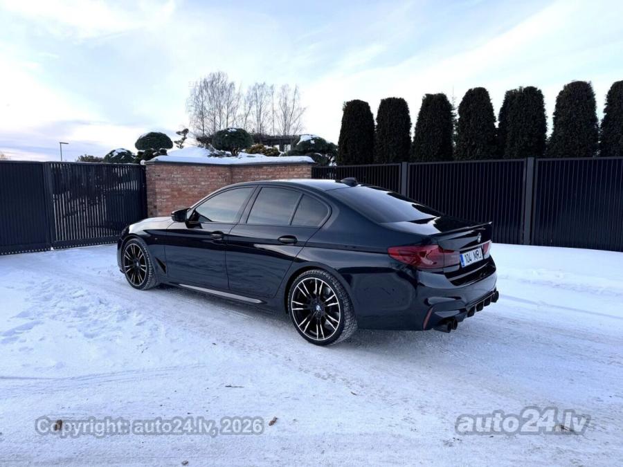 Black BMW 5 Series 2017 in Tartu, with an engine capacity of 3.00 L and mileage of 139 thousand km for 31900 €, photo 7 on AUTOMOTO.COM.LV