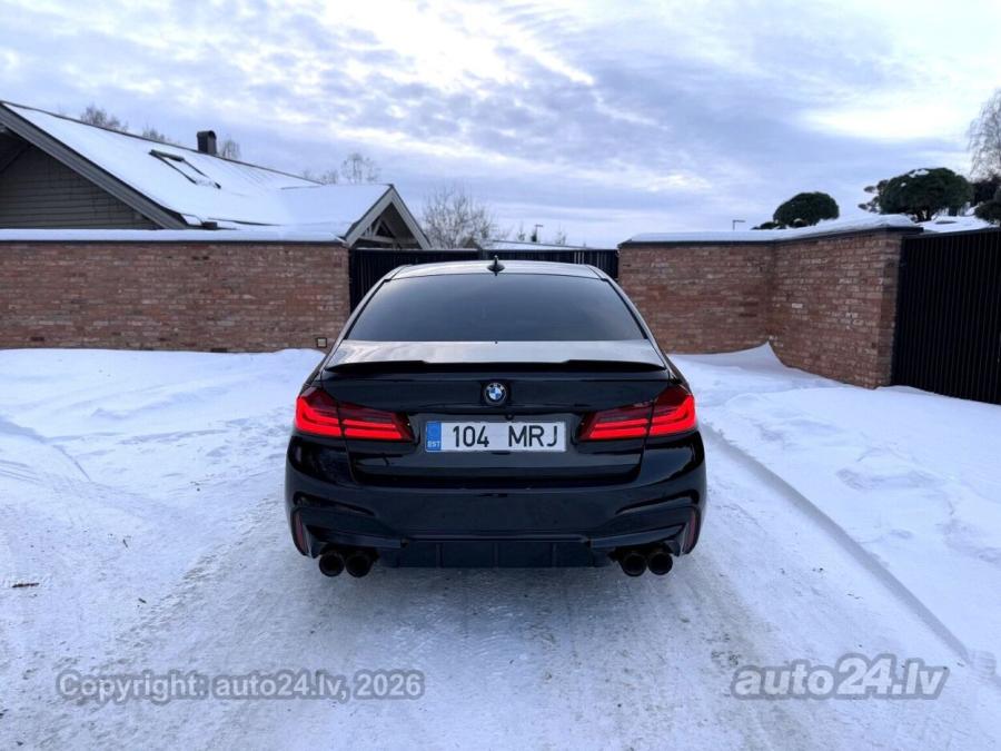 Black BMW 5 Series 2017 in Tartu, with an engine capacity of 3.00 L and mileage of 139 thousand km for 31900 €, photo 8 on AUTOMOTO.COM.LV