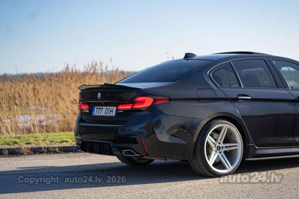 Black BMW 5 Series 2017 in Tallinn, with an engine capacity of 2.00 L and mileage of 215 thousand km for 27300 €, photo 6 on AUTOMOTO.COM.LV