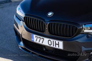 Black BMW 5 Series 2017 in Tallinn, with an engine capacity of 2.00 L and mileage of 215 thousand km for 27300 €, photo 13 on AUTOMOTO.COM.LV