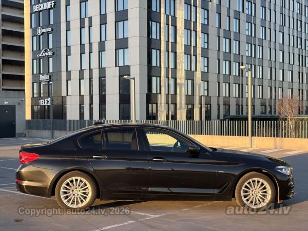 Black BMW 5 Series 2017 in Tallinn, with an engine capacity of 2.00 L and mileage of 100 thousand km for 27200 €, photo 2 on AUTOMOTO.COM.LV