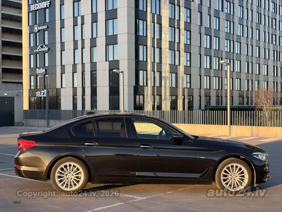 Black BMW 5 Series 2017 in Tallinn, with an engine capacity of 2.00 L and mileage of 100 thousand km for 27200 €, photo 2 on AUTOMOTO.COM.LV